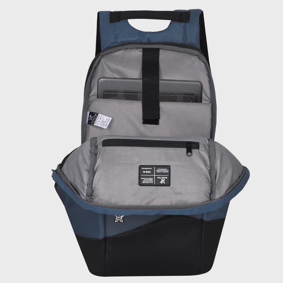 College Bags - Buy Backpacks for Women, Girls & Men | Arctic Fox ...